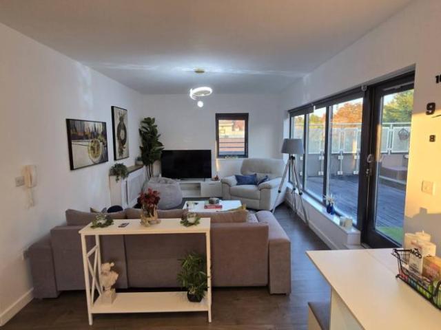 Apartment 2 Bedroom For Rent London London 2987 ELS100234480
