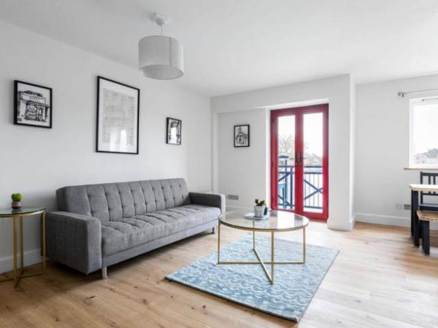 Apartment 2 Bedroom For Rent London London 2999 ELS101817712