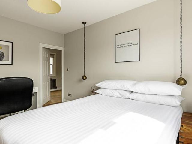 Apartment 2 Bedroom For Rent London London 3472 ELS98277021