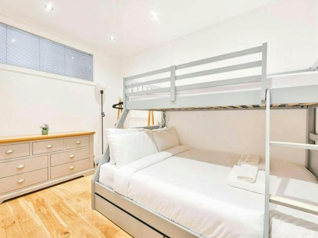 Apartment 2 Bedroom For Rent London London 3717 ELS101791652