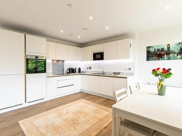 Apartment 2 Bedroom For Rent London London 3864 ELS101189603