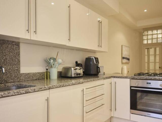 Apartment 2 Bedroom For Rent London London 3977 ELS93490055