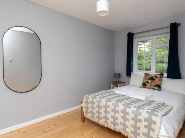 Apartment 2 Bedroom For Rent London London 3900 ELS101850010