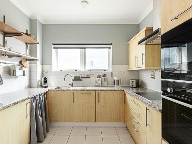 Apartment 2 Bedroom For Rent London London 3920 ES100842984