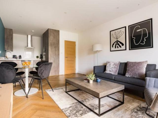 Apartment 2 Bedroom For Rent London London 4092 ELS101819674