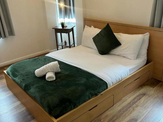 Apartment 2 Bedroom For Rent London London 4000 ELS100414956