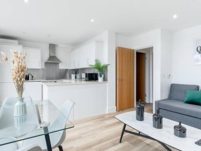 Apartment 2 Bedroom For Rent London London 4036 ELS101770896