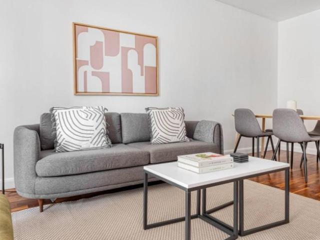 Apartment 2 Bedroom For Rent London London 4280 ELS94297182