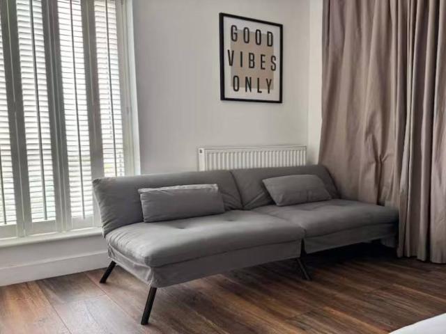 Apartment 2 Bedroom For Rent London London 4200 ELS92198513