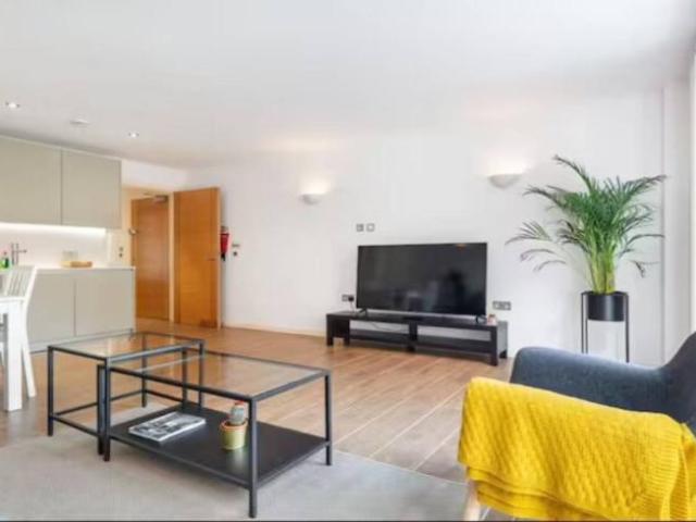 Apartment 2 Bedroom For Rent London London 4350 ELS92198773