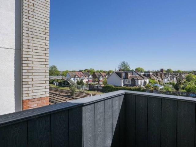 Apartment 2 Bedroom For Rent London London 4350 ES102590317