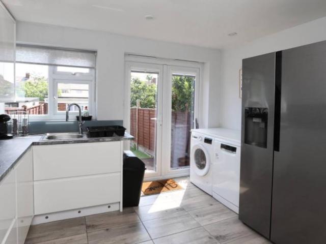 Apartment 2 Bedroom For Rent London London 4500 ELS96384943