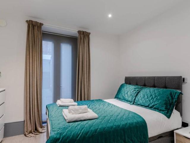 Apartment 2 Bedroom For Rent London London 5083 ELS101815412