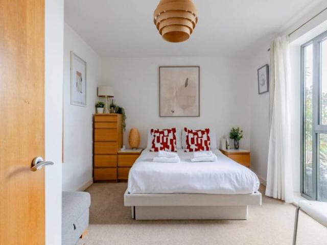 Apartment 2 Bedroom For Rent London London 5111 ELS92574517