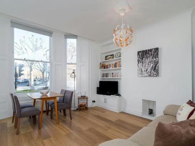 Apartment 2 Bedroom For Rent London London 5557 ES102589199