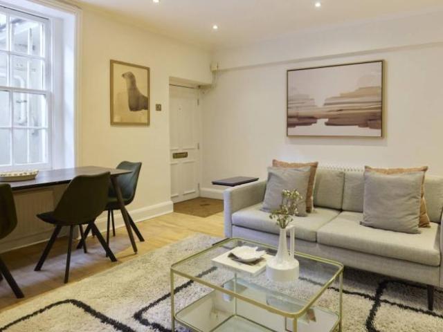 Apartment 2 Bedroom For Rent London London 5500 ELS99563025