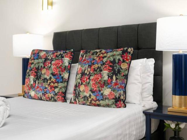Apartment 2 Bedroom For Rent London London 5500 ELS101191208