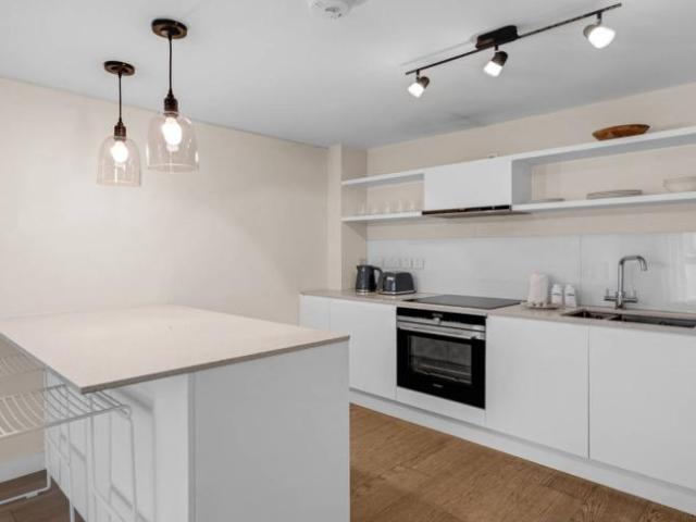 Apartment 2 Bedroom For Rent London London 5678 ELS97910379