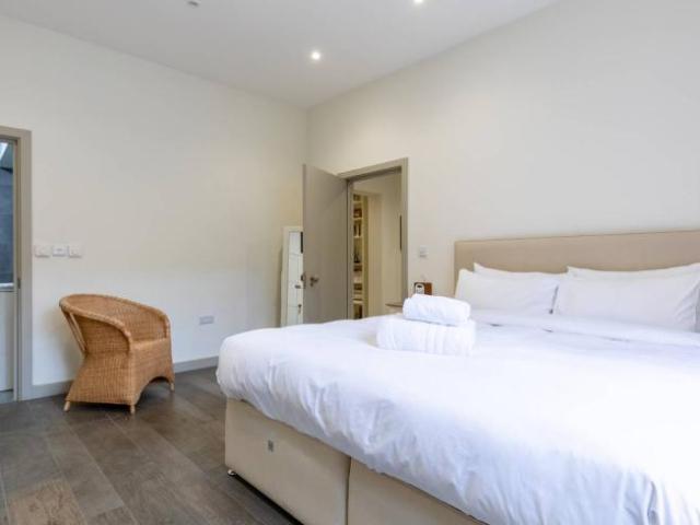 Apartment 2 Bedroom For Rent London London 6640 ES101843444