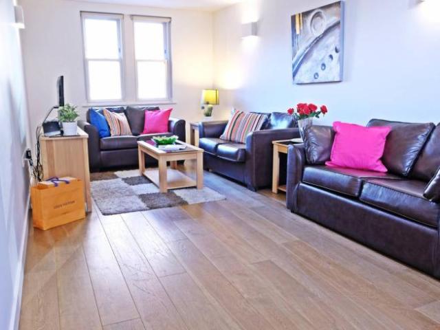 Apartment 2 Bedroom For Rent London London 6840 ELS101671986