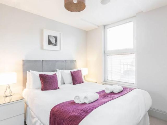 Apartment 2 Bedroom For Rent London London 7050 ELS101817145