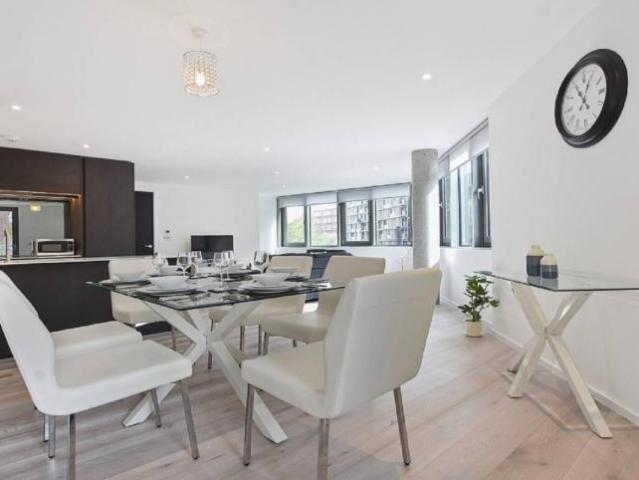 Apartment 2 Bedroom For Rent London London 7290 ELS101850833