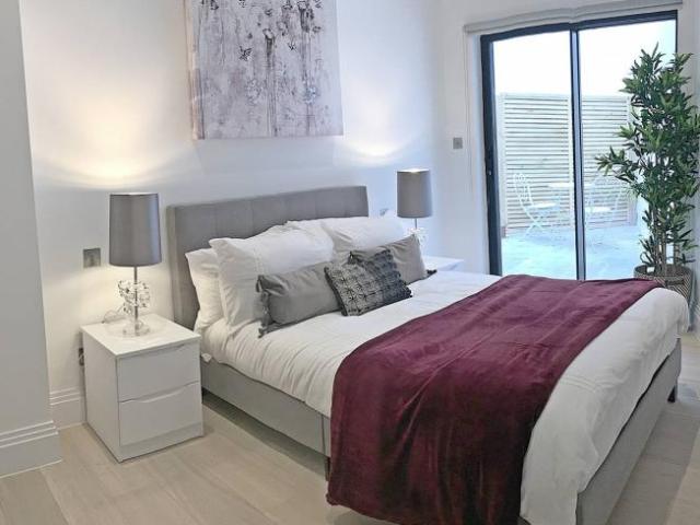 Apartment 2 Bedroom For Rent London London 9720 ELS101837775