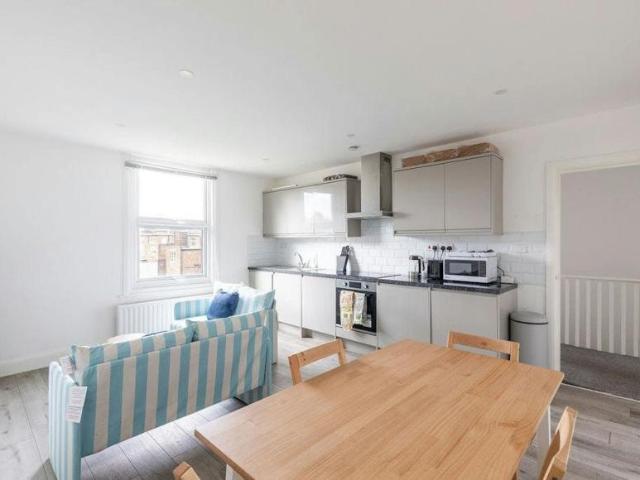 Apartment 2 Bedroom For Rent London London 9999 ELS101587689