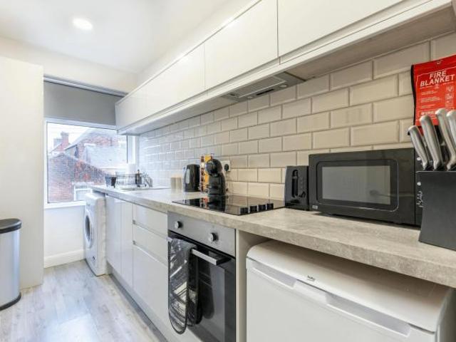 Apartment 2 Bedroom For Rent Preston Preston 2554 ES85016310