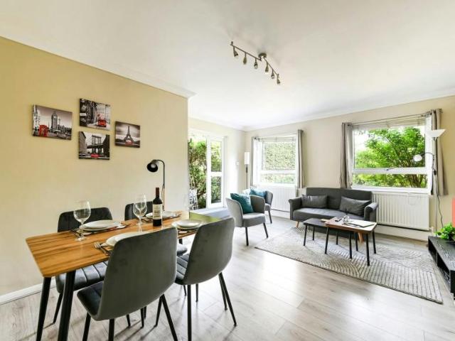 Apartment 2 Bedroom For Rent Richmond Richmond 4355 ES103119905
