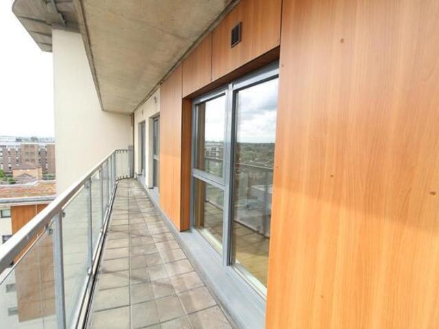 Apartment 2 Bedroom For Rent Romford Essex 1700 ES101555271