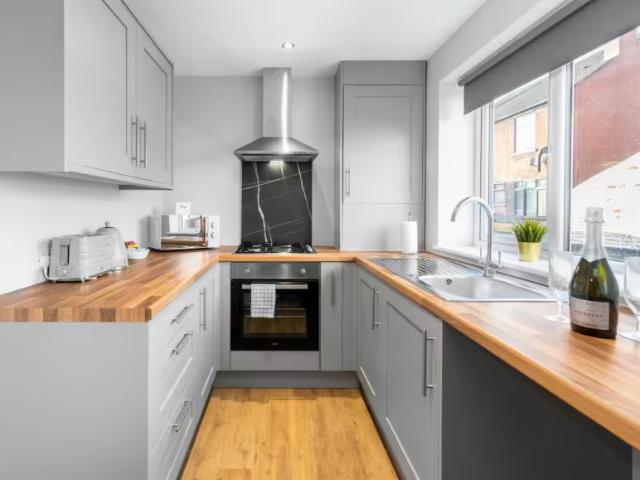 Apartment 2 Bedroom For Rent Stourbridge Stourbridge 3500 ES96718455