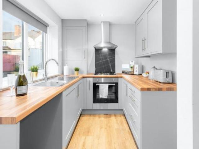 Apartment 2 Bedroom For Rent Stourbridge Stourbridge 4700 ES66841075