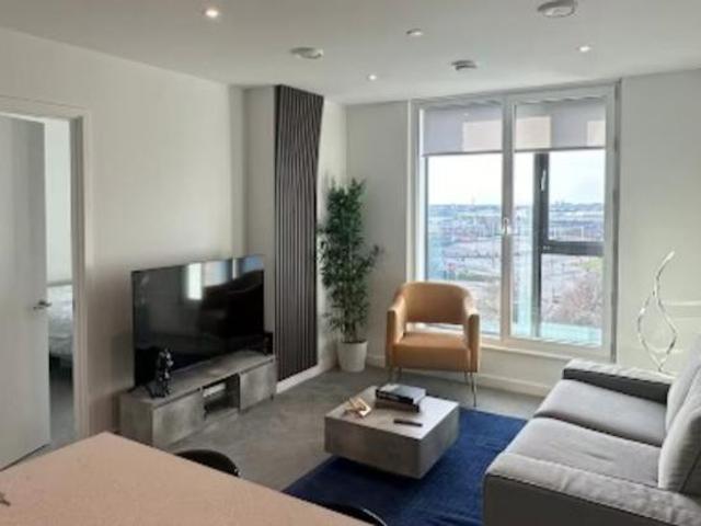 Apartment 2 Bedroom For Rent Stretford Stretford 2500 ELS100011655