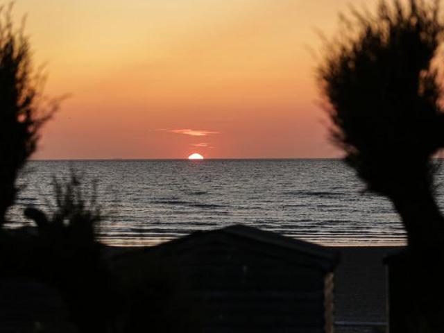 Apartment 2 Bedroom For Rent Westgate On Sea Westgate On Sea 2950 ELS72175130