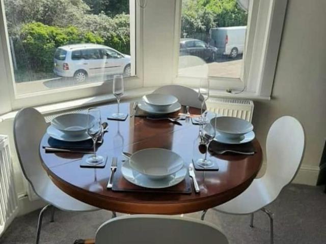 Apartment 2 Bedroom For Rent Weston Weston 2886 ELS102716968