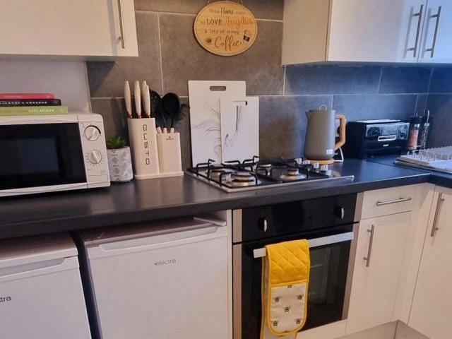 Apartment 2 Bedroom For Rent Winchester Winchester 3600 ES85204768