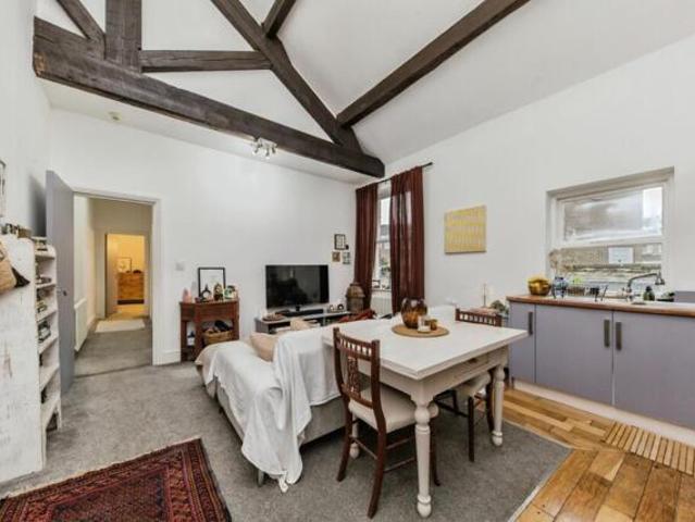 Apartment 2 Bedroom For Sale Macclesfield Cheshire East 180000 ELS101316359