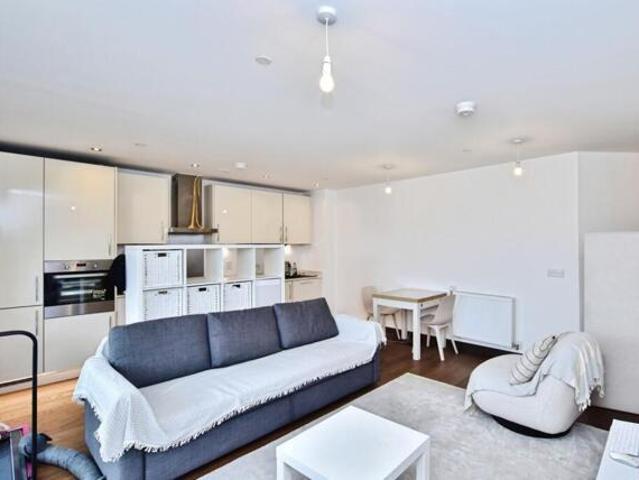 Apartment 2 Bedroom For Sale Maidstone Kent 250000 ELS101025661