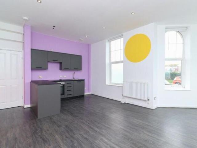 Apartment 2 Bedroom For Sale Margate Kent 280000 ES99054753