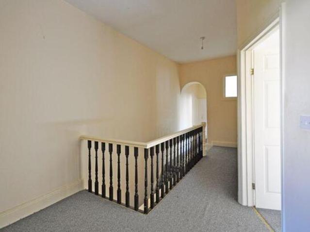 Apartment 2 Bedroom For Sale Newport Isle Of Wight 132000 ELS99840138