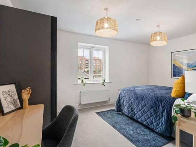 Apartment 2 Bedroom For Sale Alton Hampshire 67500 ELS101931590