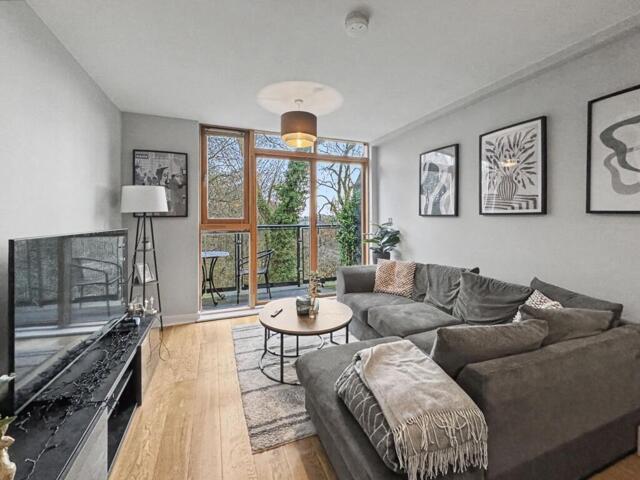 Apartment 2 Bedroom For Sale Bury Bury 225000 ES101675786