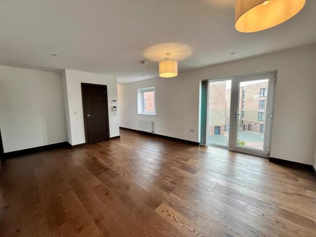 Apartment 2 Bedroom For Sale Bury St. Edmunds Suffolk 260000 ES101231676