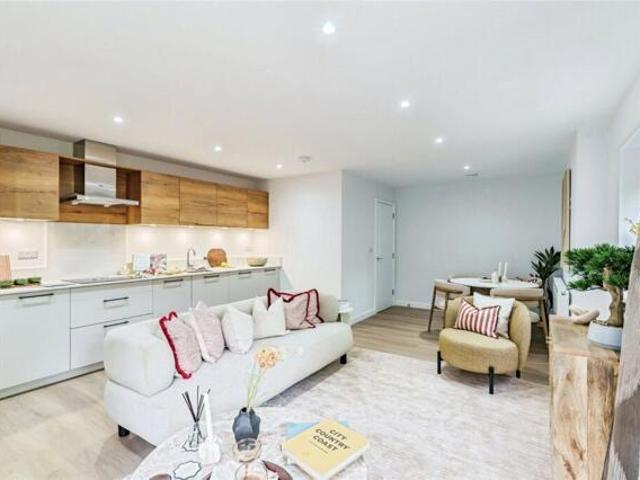 Apartment 2 Bedroom For Sale Banstead Greater London 475000 ELS100953644