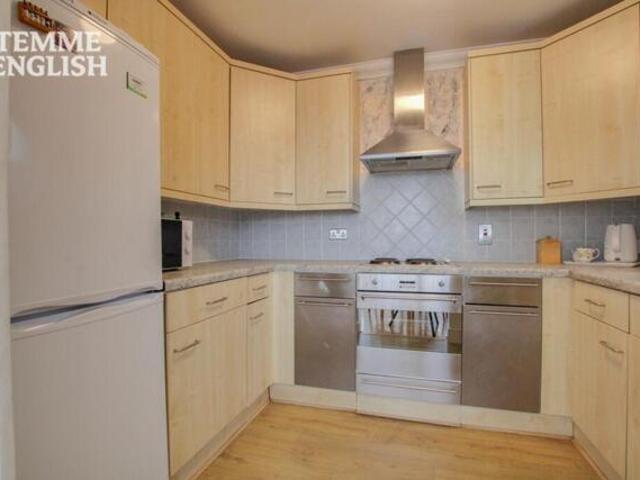 Apartment 2 Bedroom For Sale Basildon Essex 245000 ES101678363