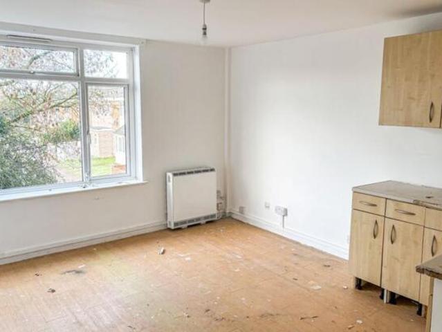 Apartment 2 Bedroom For Sale Basildon Essex 95000 ELS101678600