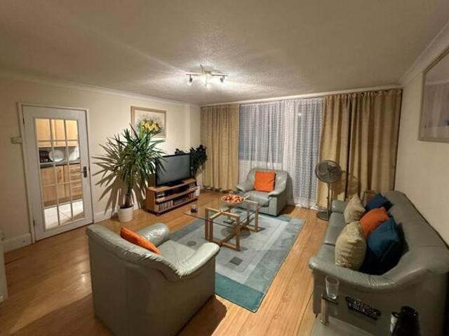 Apartment 2 Bedroom For Sale Barnet Greater London 435000 ELS99808517