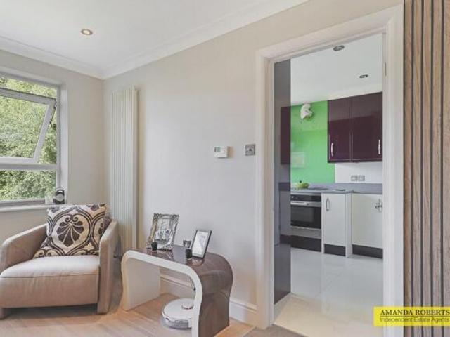 Apartment 2 Bedroom For Sale Barnet Greater London 435000 ES101676209