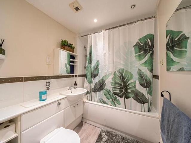Apartment 2 Bedroom For Sale Barnet Greater London 450000 ES100456538